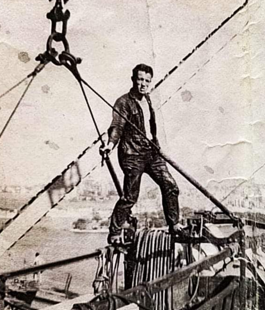 Australian life in the ‘60s; painting the Sydney Harbour Bridge ...