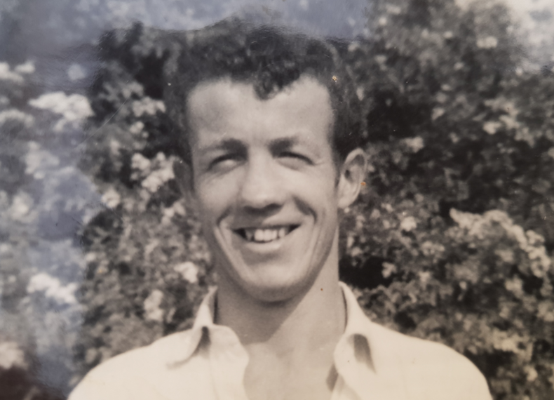 Pat Lonergan: Australian life in the ‘60s painting the Sydney Harbour ...